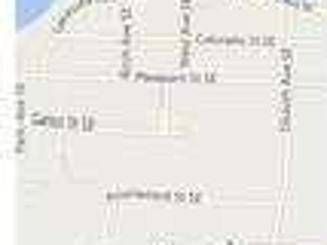Great Central Location 2 bedroom, 1 bath