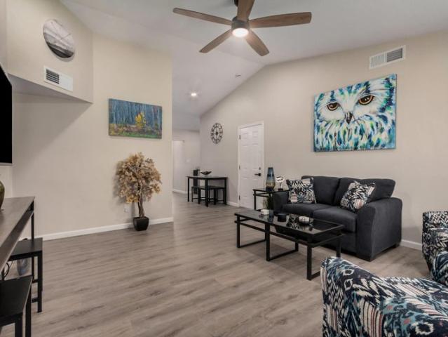 Great Chandler location Fully equipped Cozy Home w