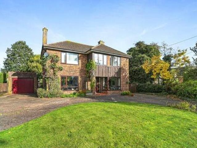 Great Cornard, Broom Street, Sudbury, 3 Bedroom Detached