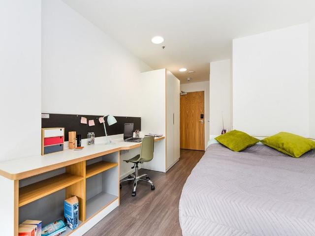 Great Crosshall Street, Liverpool L3, Room to rent, £724 pcm | PrimeLocation