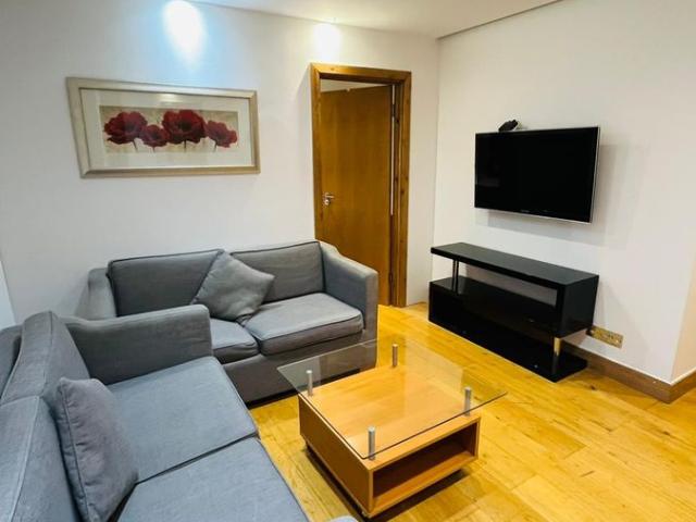 Great Cumberland Place, London W1H, 3 bed flat to rent, £3,748 pcm | PrimeLocation