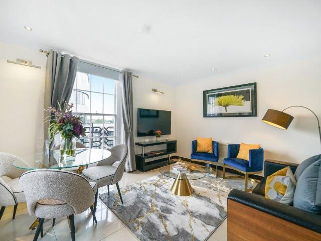 Great Cumberland Place, London W1H, 3 bed flat to rent, £5,633 pcm | PrimeLocation