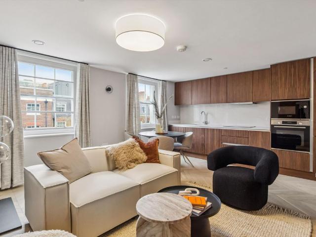 Great Cumberland Place, London W1H, 3 bed flat to rent, £7,562 pcm | PrimeLocation