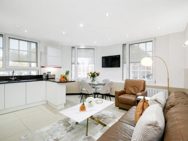 Great Cumberland Place, London W1H, 4 bed flat to rent, £5,850 pcm | PrimeLocation