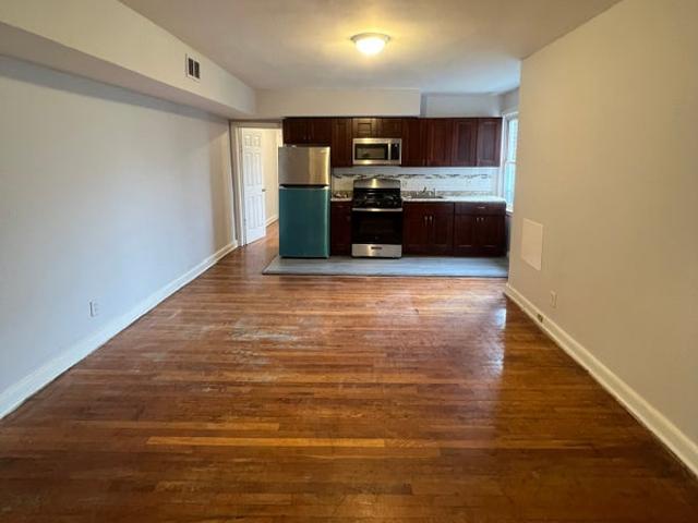 GREAT DEAL FOR THIS 1 BEDROOM! HURRY BEFORE ITS GO