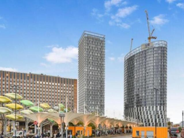 Great Eastern Road, London, E15 1 bed apartment to rent £2,250 pcm £519 pw