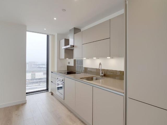 Stratosphere Tower, Great Eastern Road, London E15, 2 bed flat to rent, £2,750 pcm | PrimeLocation