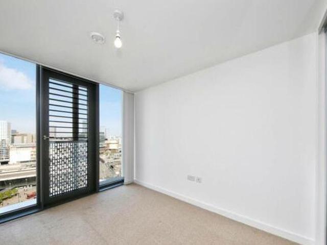 Great Eastern Road, Stratford, 1 Bedroom Flat
