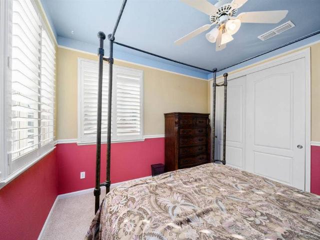 Great Furnished Room!Utilities Incl