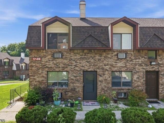 Great Gorge Ter, Vernon, Condo For Sale