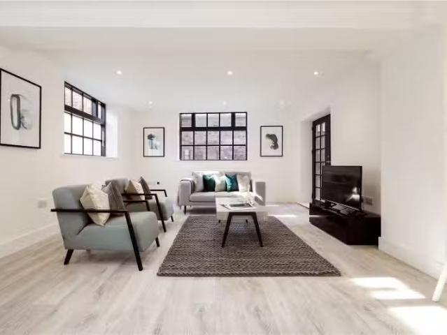 Great Guildford Street, London, SE1 0ES