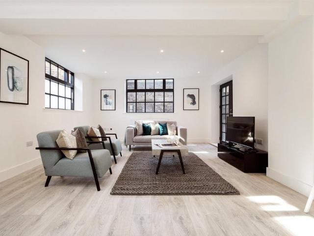 Great Guildford Street, London, SE1 2 bed apartment to rent £3,700 pcm £854 pw