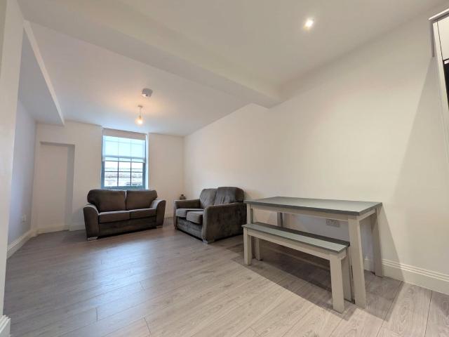 Great Hampton Street, Birmingham B18, 2 bed flat to rent, £1,250 pcm | PrimeLocation