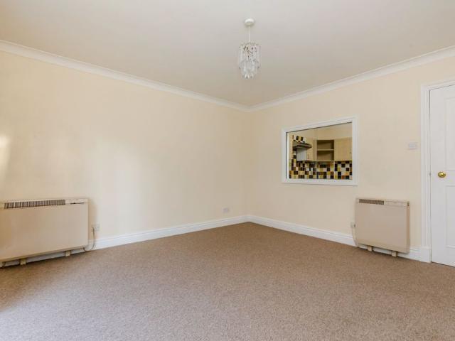 Great Heathmead, Canton House Great Heathmead, RH16