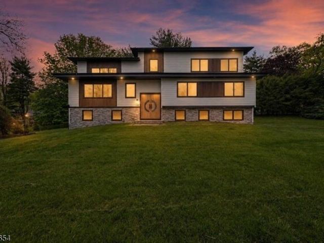 Great Hills Rd, Millburn, Home For Sale