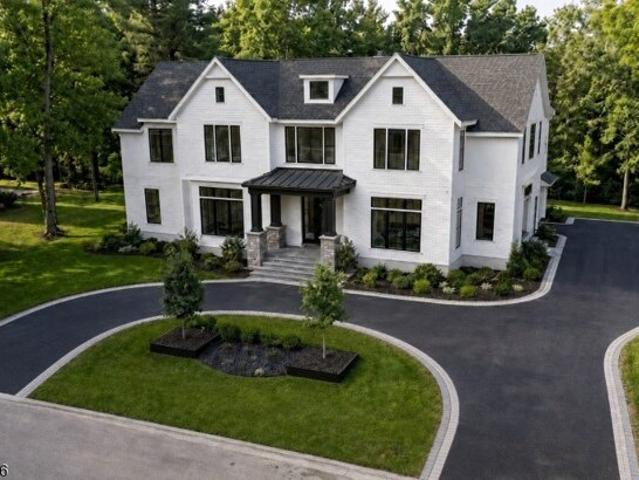 Great Hills Rd, Millburn, Home For Sale