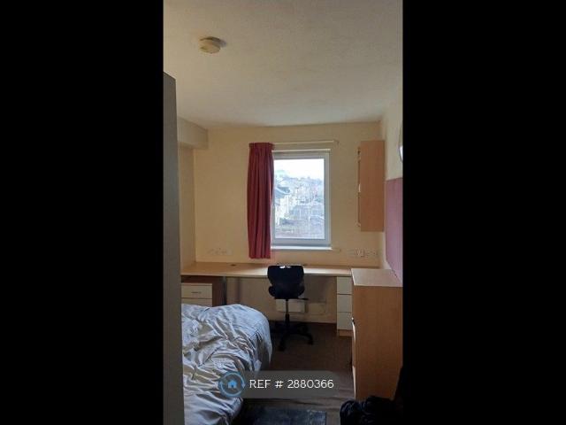 Great Horton Road, Bradford BD7, Room to rent, £390 pcm | PrimeLocation