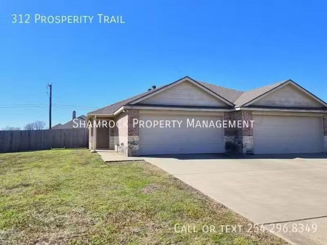 Great Hwy 84 Location! 312 Prosperity Trl