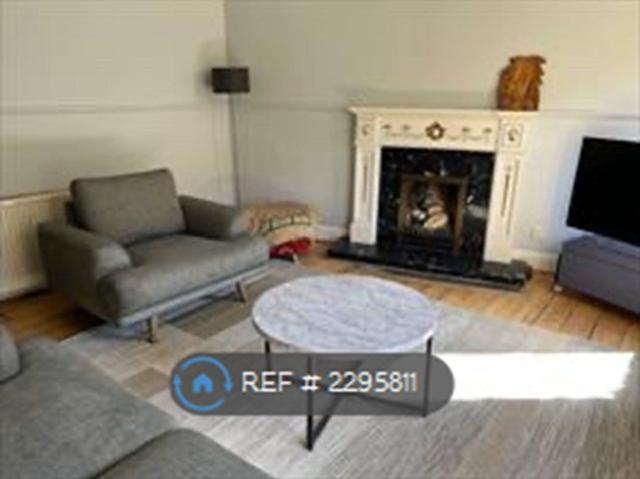 Great Junction St, Edinburgh EH6, 2 bed flat to rent, £1,200 pcm | PrimeLocation
