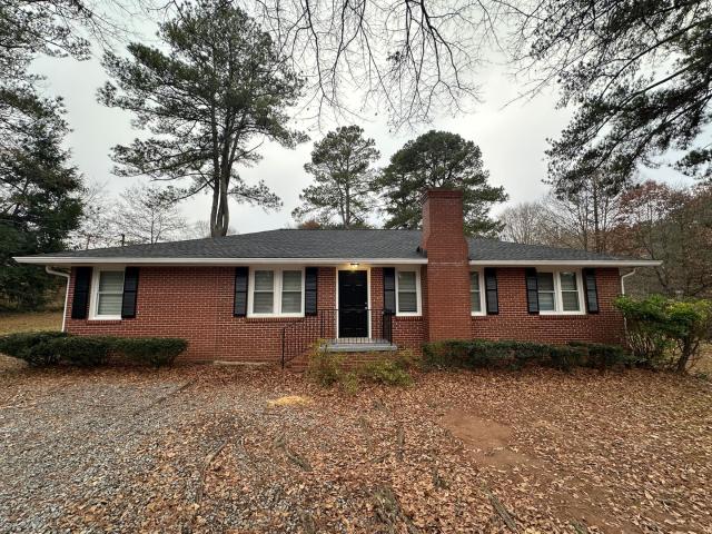 GREAT KENNESAW LOCATION!