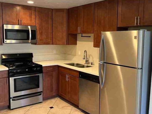 Great location, & 2 weeks free ! 2 Bedroom Apartment for Rent at 13340 Community Rd, Poway, CA 92064 Poway