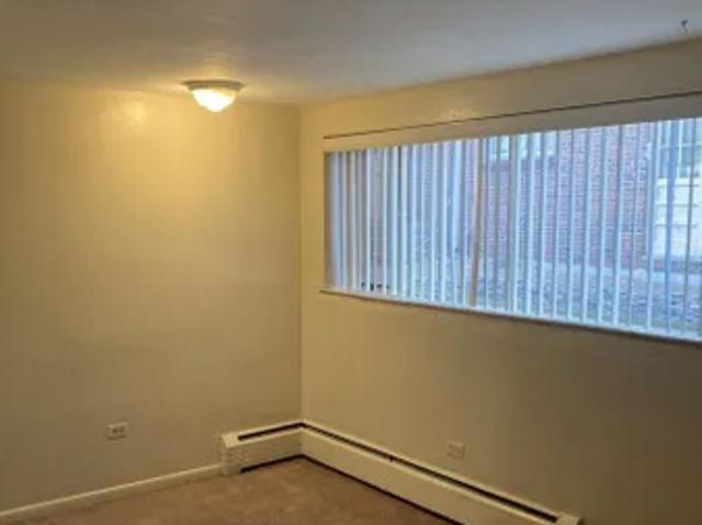 Great Location walking distance to DU campus 1 Bedroom Apartment for Rent at 2155 S Josephine St, Denver, CO 80210 Wellshire