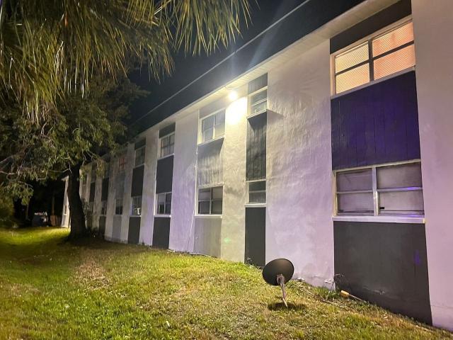 Great location and amazing prices 2 Bedroom Apartment for Rent at 11603 N 22nd St, Tampa, FL 33612 University Square