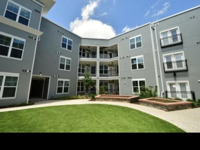 Great Location One block from South Lamar