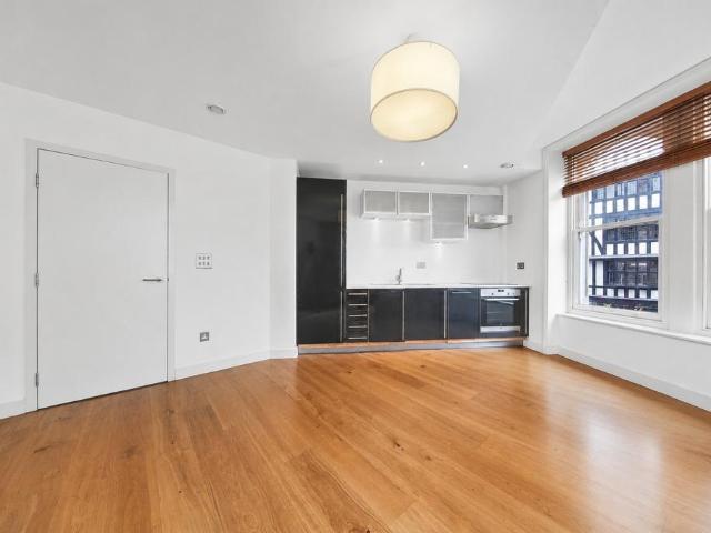 Great Marlborough Street, Soho, W1F 1 bed apartment to rent £3,098 pcm £715 pw