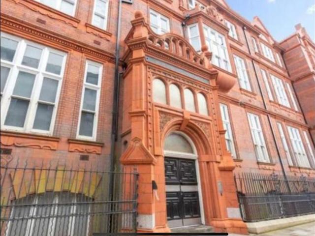 Great Moor Street, Bolton BL1, 3 bed flat to rent, £975 pcm | PrimeLocation