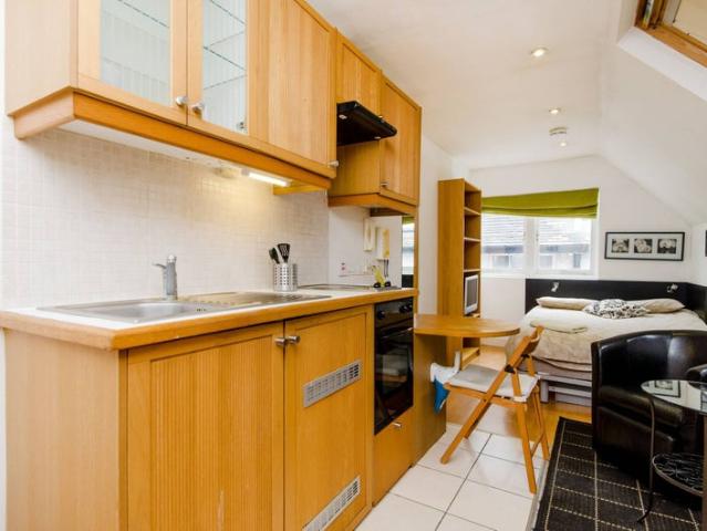 Great Modern Studio on Finchley Road, Near Escp