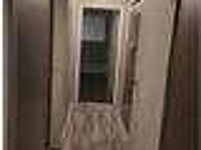 Great Neighborhood! 2 bedroom apartment
