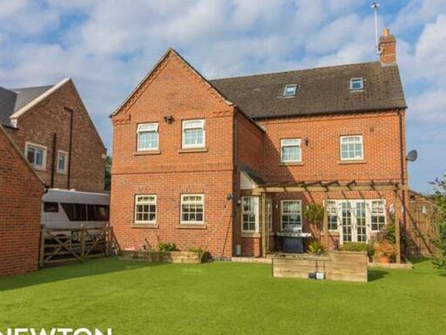 Great North Road, Barnby Moor, 5 Bedroom Detached