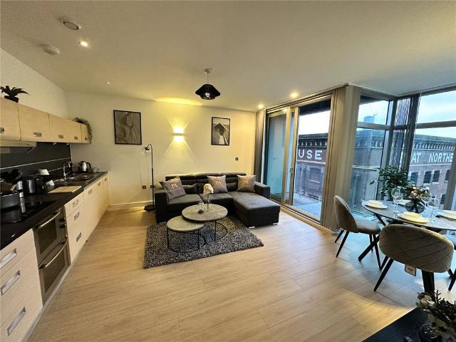 Great Northern Tower, 1 Watson. 2 bed apartment to rent £1,550 pcm £358 pw
