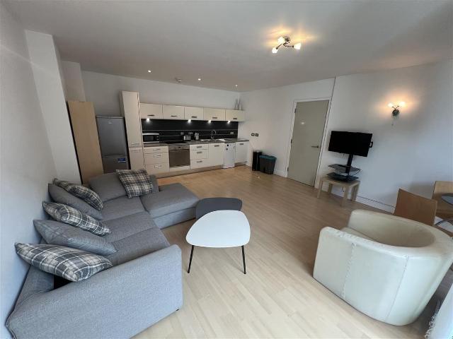 Great Northern Tower, 1 Watson Street, Manchester M3, 2 bed flat to rent, £1,400 pcm | PrimeLocation