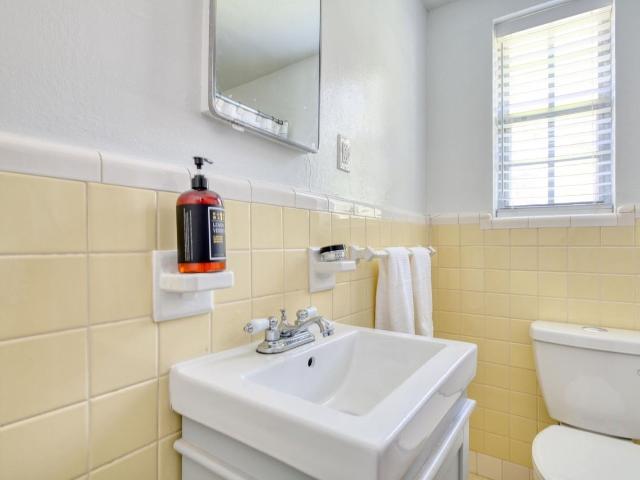 Great Oaks Apartments 1 Bedroom Apartment for Rent at 1030 E Fort King St, Ocala, FL 34471