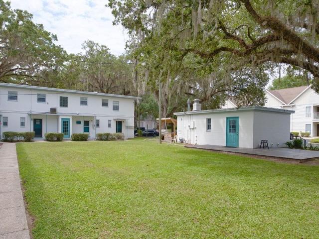 Great Oaks Apartments | Studio 2 Bedroom Apartment for Rent at 1030 E Fort King St, Ocala, FL 34471