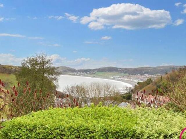 Great Orme, Bay View Terrace, Llandudno, 2 Bedroom End