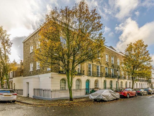 Great Percy Street, Clerkenwell. 3 bed maisonette to rent £6,000 pcm £1,385 pw