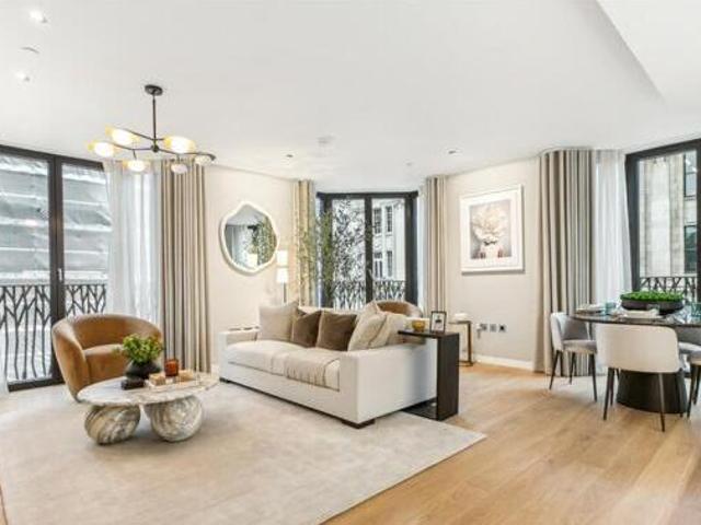 Great Portland Street, London, 2 Bedroom Apartment