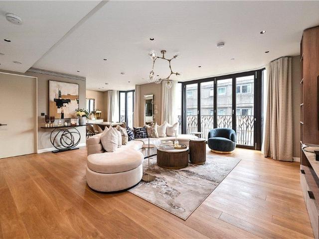 Great Portland Street, Marylebone 3 bed apartment to rent £15,167 pcm £3,500 pw