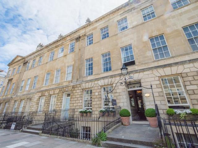 Great Pulteney Street, Bath 1 bed apartment to rent £1,700 pcm £392 pw