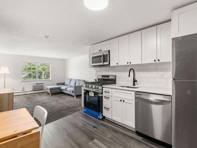 Great Rd Apt,acton, Condo For Sale