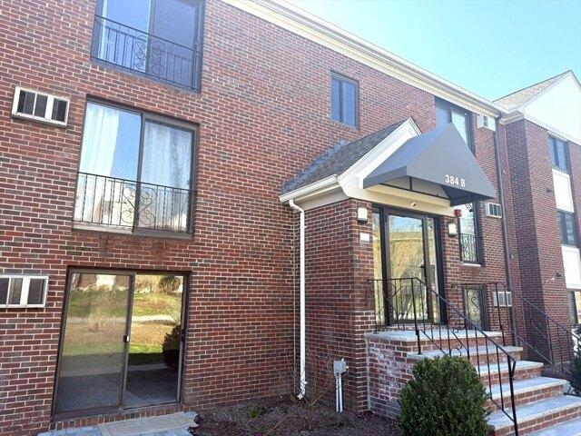 Great Rd Apt B, Acton, Condo For Sale