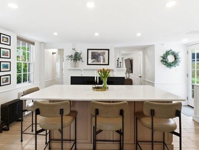 Great Rd, Bedford, Home For Sale