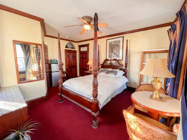 Great Room, Great Location, Furnished & Friendly!