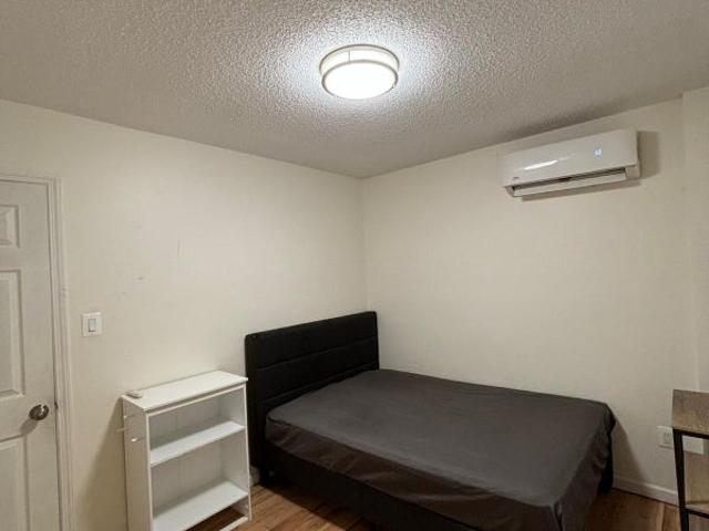 GREAT ROOM IN ASTORIA! ALL UTILITIES INCLUDED