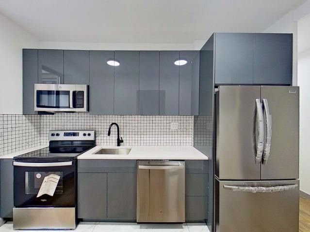 GREAT ROOMS 4 RENT 7BR/2BA W/D MAY
