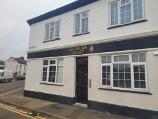 Great Russell Street, Northampton NN1, 2 bed flat to rent, £950 pcm | PrimeLocation