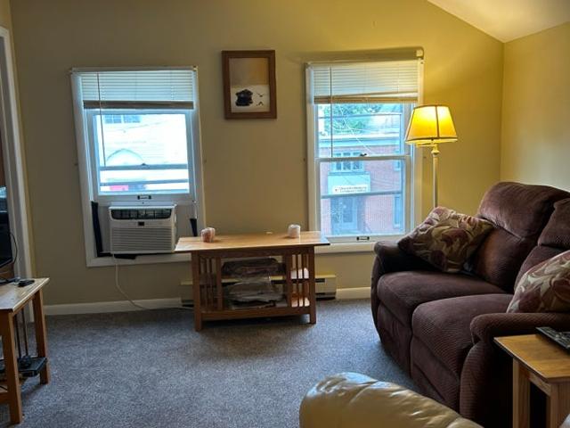 Great Single Unit in Oswego | Available June 2026|